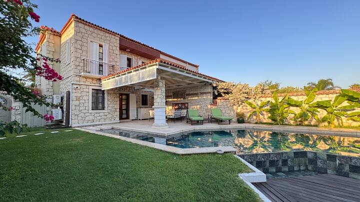 Stone Villa With Pool In The Heart Of Alaçatı - Alaçatı