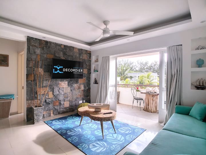 Sunset Lagoon Holiday Villa - Cozy With Beach View - Mauritius