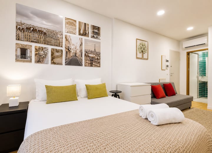 Chic & Bright Lisbon Studio| Historic Center - Lisboa