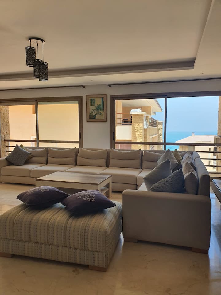 Appartement Haut Standing - Piscine &Plage à 2 Min - Rabat