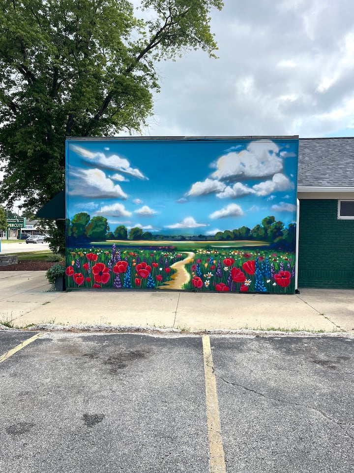 Suite B: Ripple Avenue Suites - Indianapolis, IN