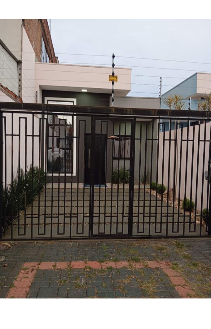 Casa Com Suíte Para Até 7 Pessoas - Cascavel