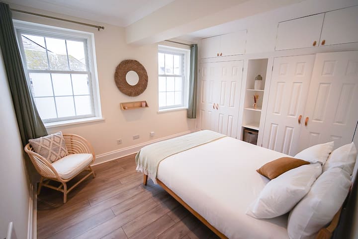 The High Street Apartment - Kingsbridge