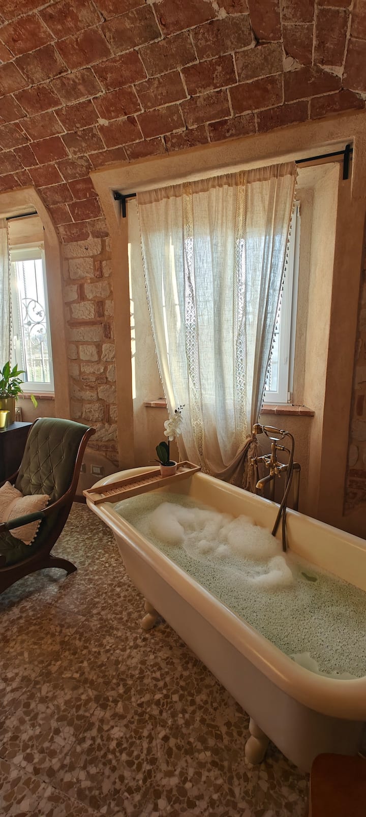 Ruché Apartment Sauna E Vasca Vintage, Con Piscina - Gabiano