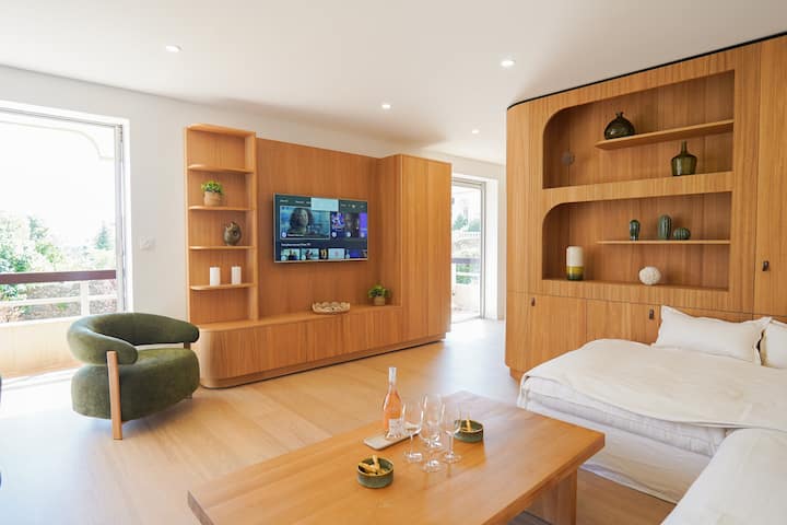 Au Calme, Appartement Rénové Proche Du Port - Saint-Tropez