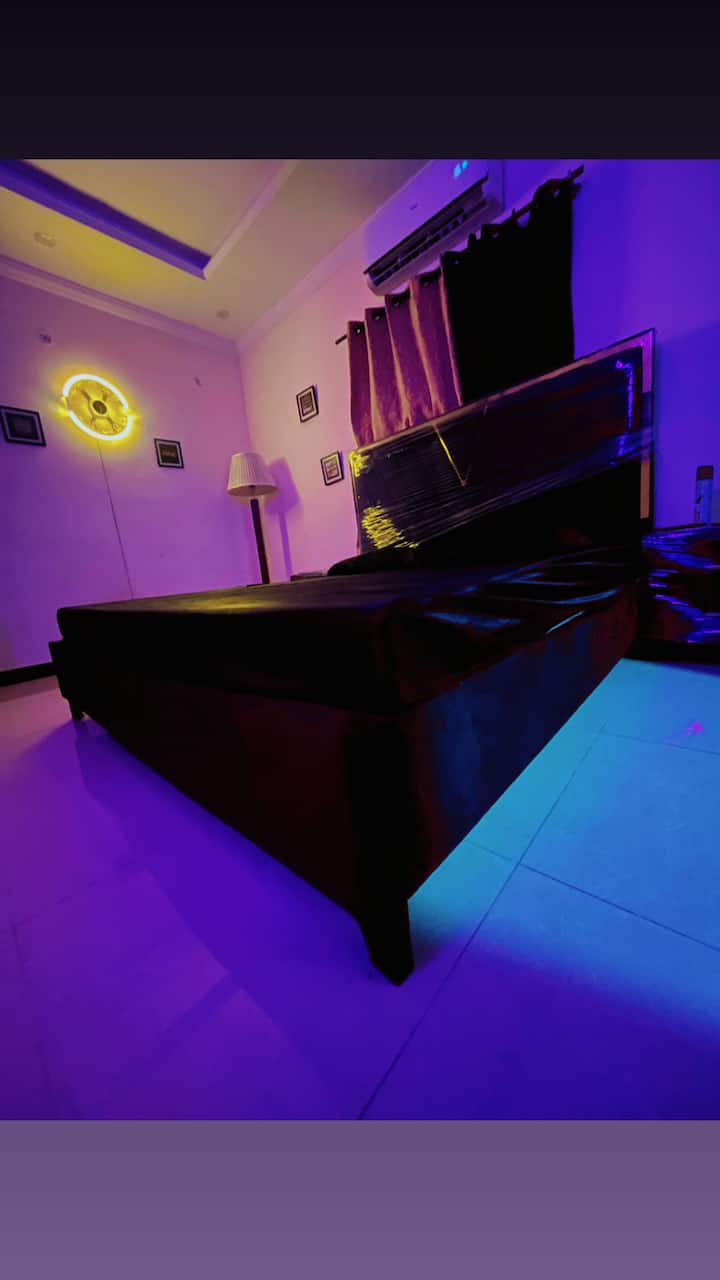 One Bed Safe Studio Apartment - Lahore