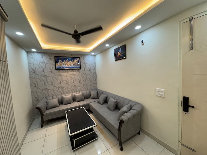 Casanova/independent 1 Bhk Flat Self Check-in - Panchkula