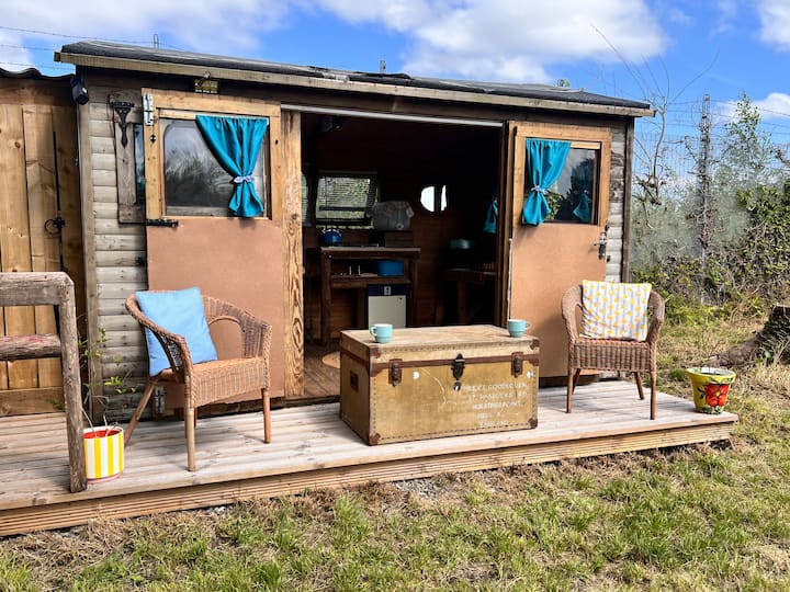 Cozy Private Cabin In Quiet Nook - Ulverston