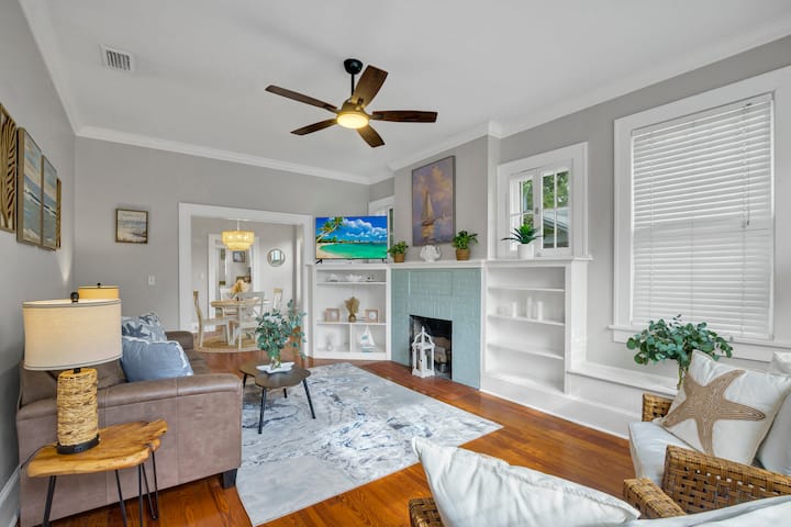 Collegetown Cottage - Lakeland, FL