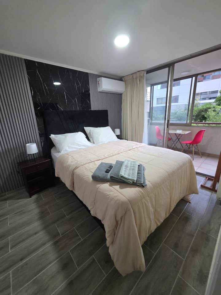 Acogedor En Las Condes Metro+costanera Comercios - Santiago