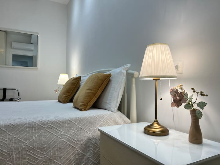 Rosa Bianca Apartment, Free Parking, Center - Alba