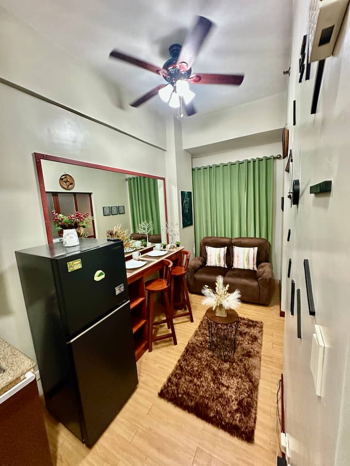 Dmd Place! Home Away From Home.w/ 100mbps Wifi&net - Marikina