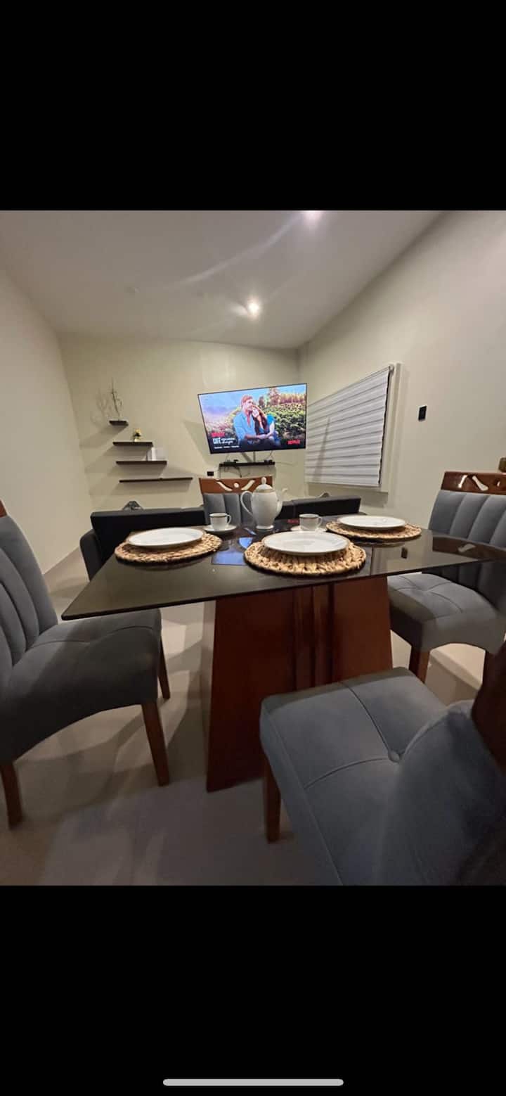 Casa De Lujo Cerca A La Laguna Santo Tomás+cine - Amazonas