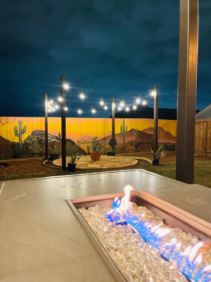 Close Lackland Afb/6guests/king Bed/grill/fire-pit - San Antonio, TX