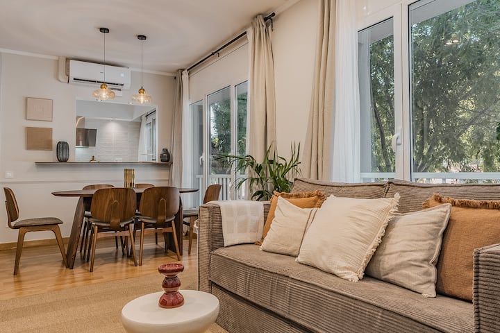 New: Refurbished Modern Apartment - Barcelona