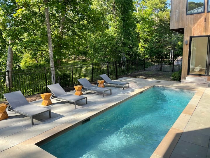 Modern & New 4 Bedroom Home! - Mattituck, NY