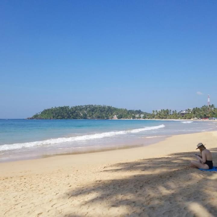 Chaya Mega Hostel - Mirissa