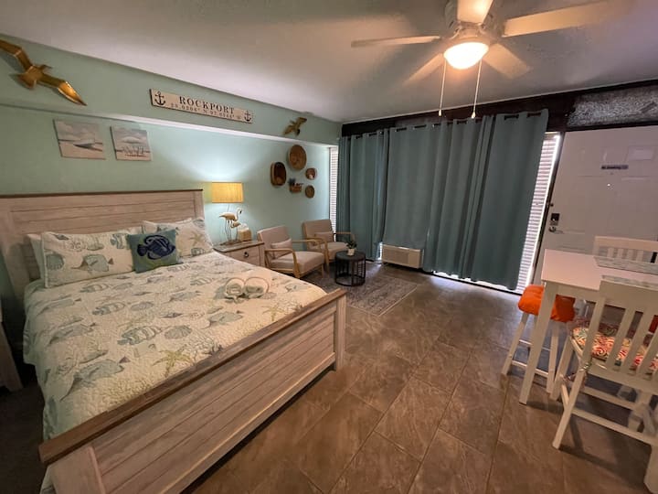 Two If By Sea-cozy Coastal Retreat - Rockport, TX