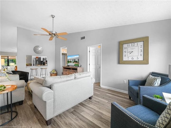 Bright & Airy Sun 'N Lake Golf Course Villa - Sebring, FL