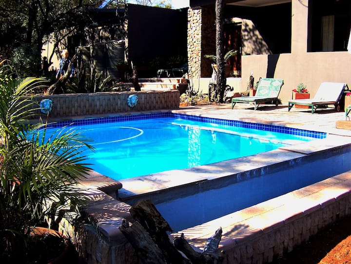 Brett's Place: 10-sleeper - Bela-Bela