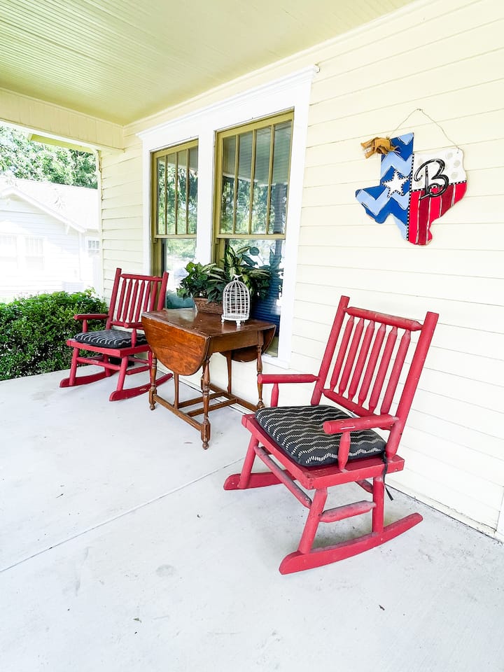 Yellow Bird Cottage - McKinney, TX