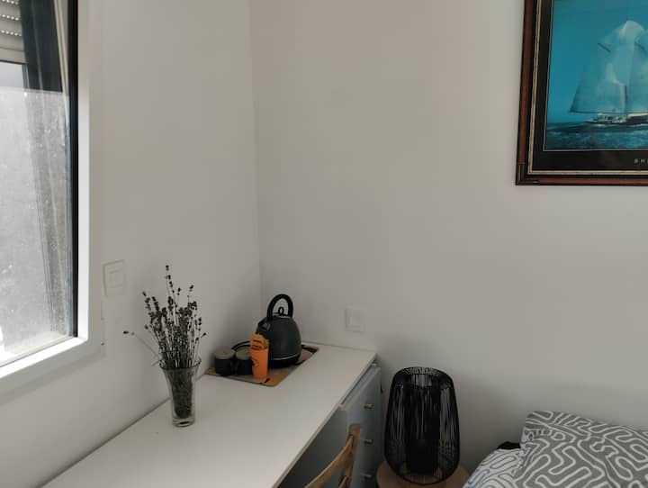 Chambre Chez Jeff. A Deux Pas Du Centre Ville. - Ploërmel