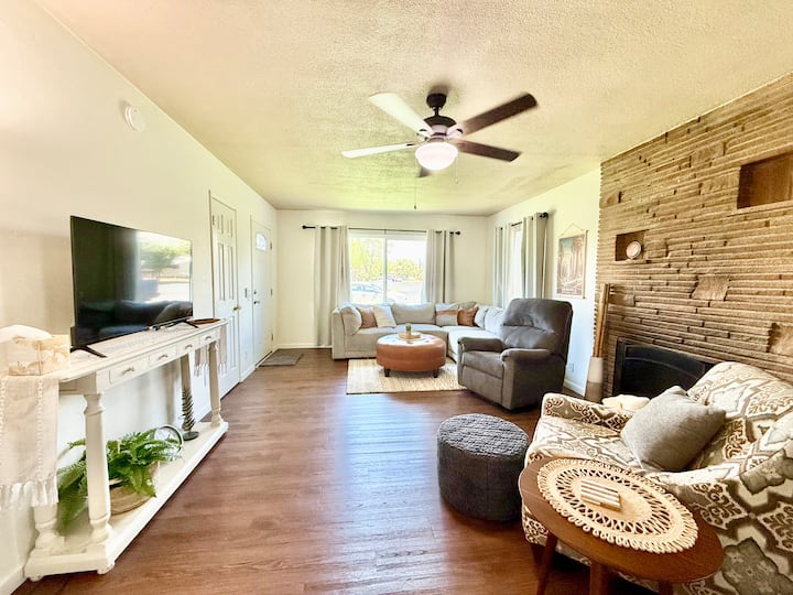Cottage On Cobb - Porterville, CA