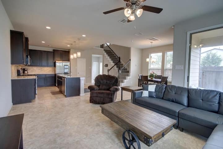 Rosenberg/sugarland 3-br | Extended Stay 30 Days - 列治文