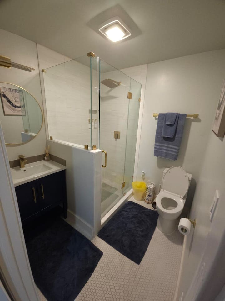 The Woodforest Hideout! - Highlands, TX