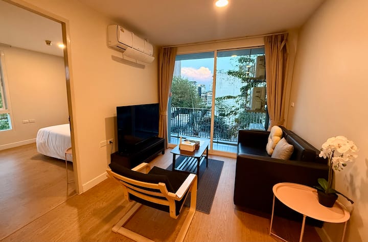 Friends & Family City Retreat | 15 Min To Emsphere - Bangkok