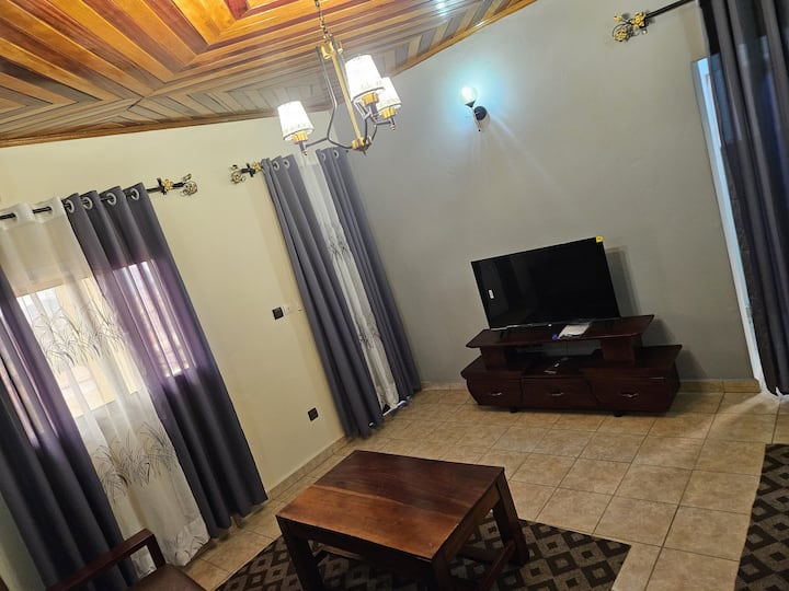 1 Bd 1 Bath Apt In Yaoundé - Cameroun