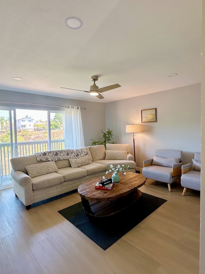 Modern 3br Retreat Near Downtown W/ Parking & View - San Diego, CA