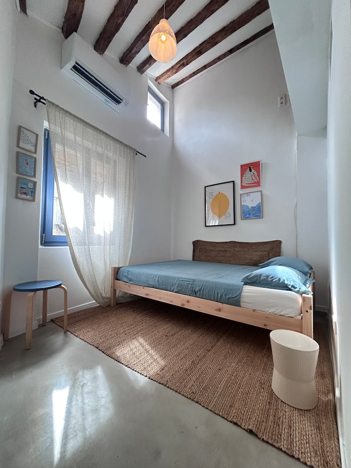 Cozy Old Town Tiny Unit - Orsera