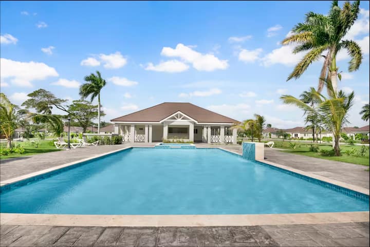 Coral Breeze Villa Beach Access Near Ocho Rios - 牙買加