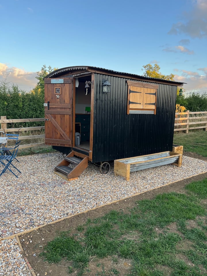 Cosy Cotswold Getaway - Gloucester