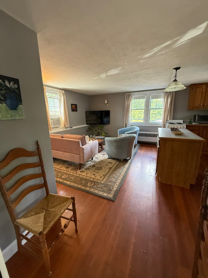 Historic Apartment In Litchfield - Litchfield, CT