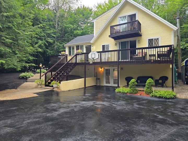 Cozy Year-round Getaway - New Hampshire (State)