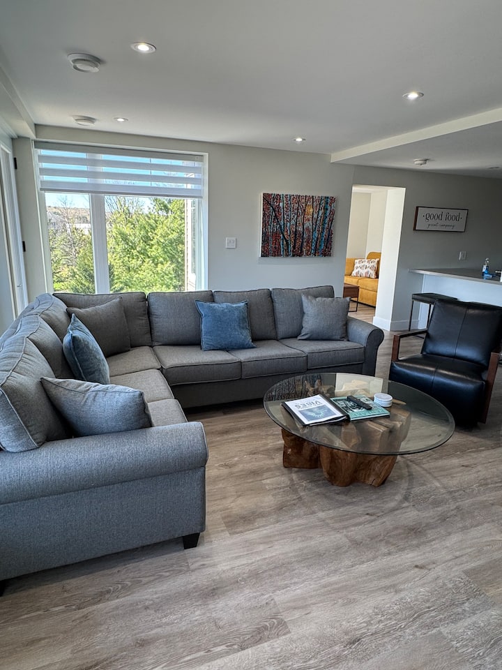 Four Seasons Resort Style Condo - Huntsville