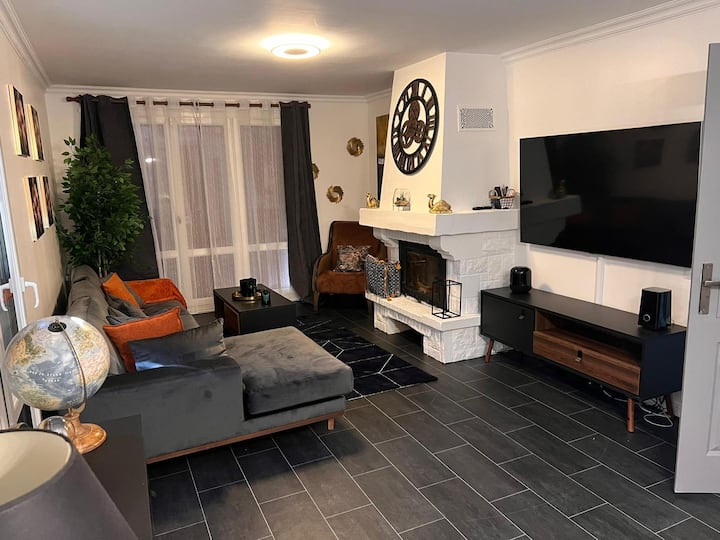 The Tales House
Maison Spacieuse Et Bien éQuipée - Annemasse