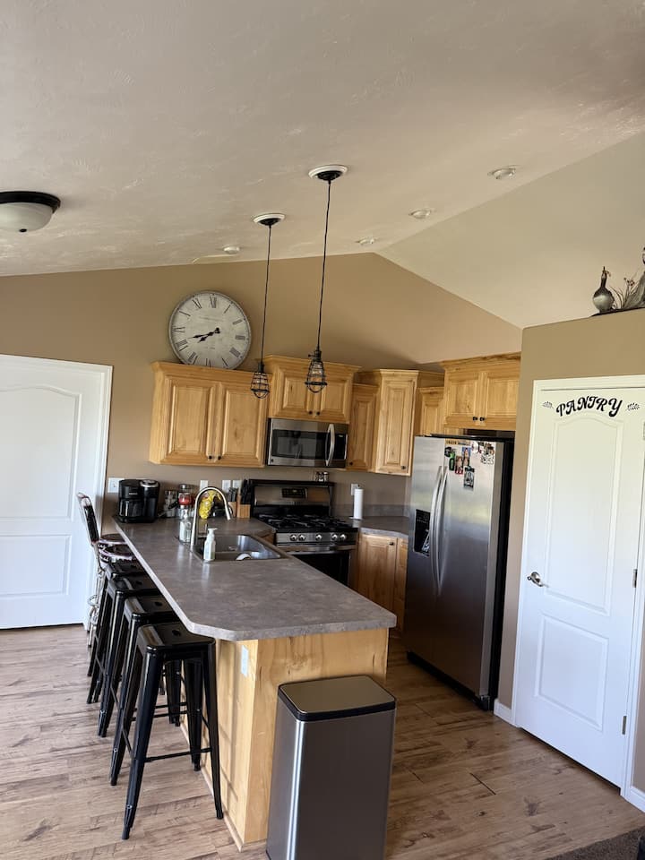 Skyline Comfy Home - Idaho Falls, ID