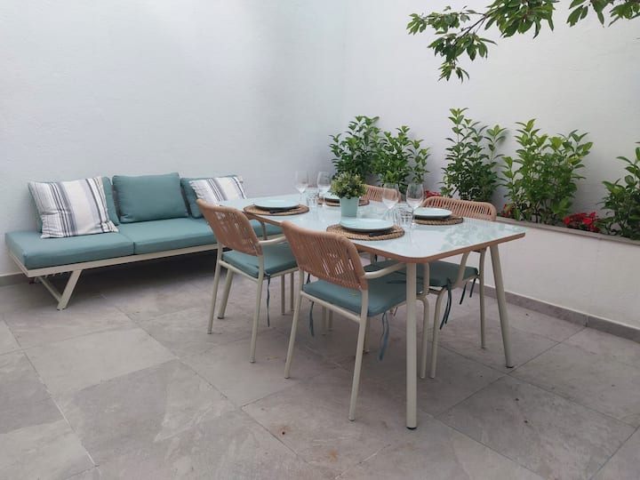 Apt C/patio Privado A 30' De Bcn - Sabadell