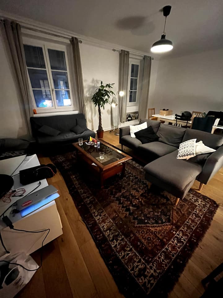 Rue Des Martyrs / Moulin Rouge - Paris