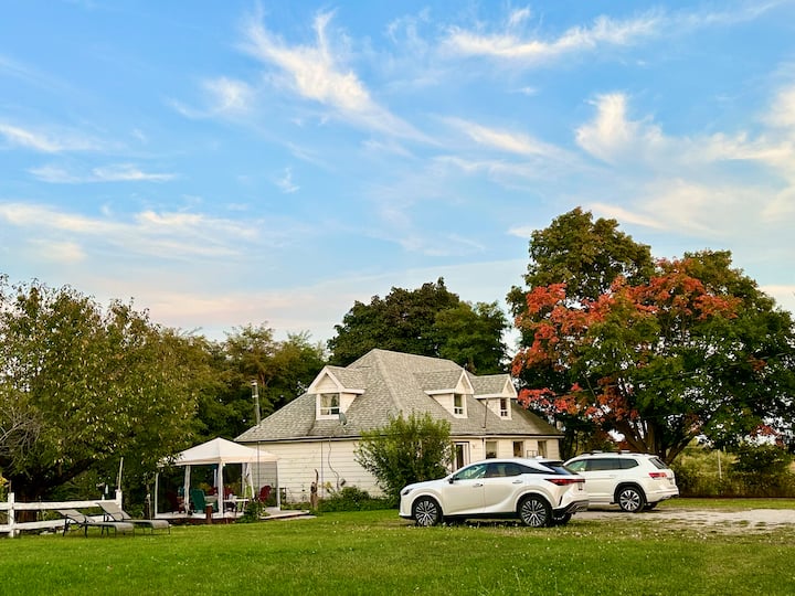 Farm Stay: Loft + Bbq + Views - Pickering
