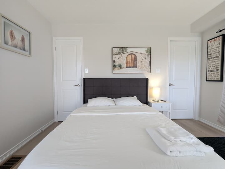 Private Suite & Separate Entrance. No Shared Space - Pickering