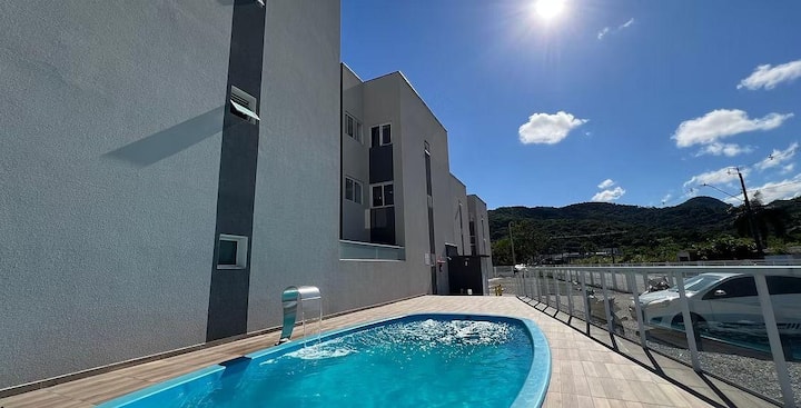 Apto Térreo Com Piscina - Matinhos