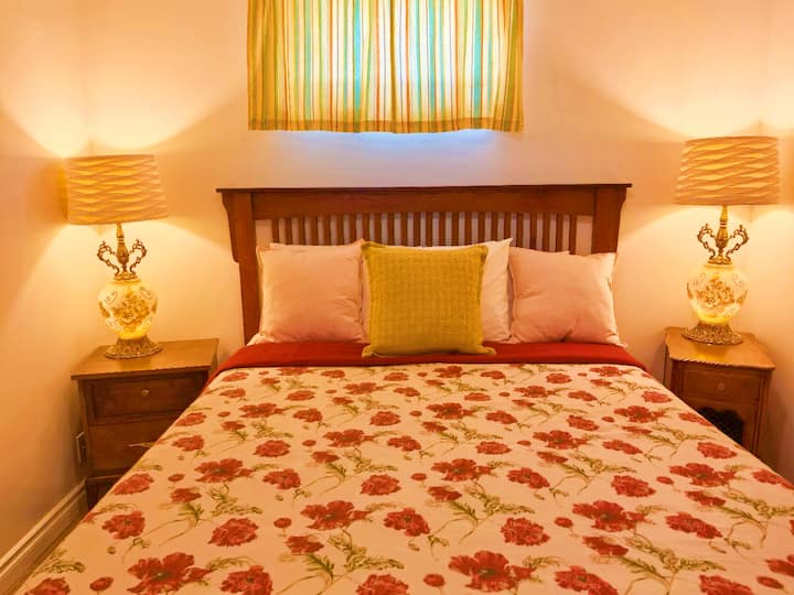 Vintage Elegance Timeless Romance - St. Albert