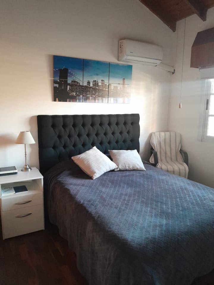 Dpto Excelente Zona De La Plata - La Plata