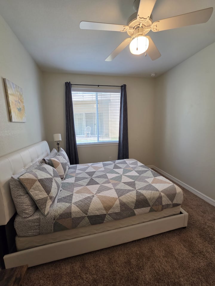 Quiet 1br W/ Fast Wifi - Leander, TX