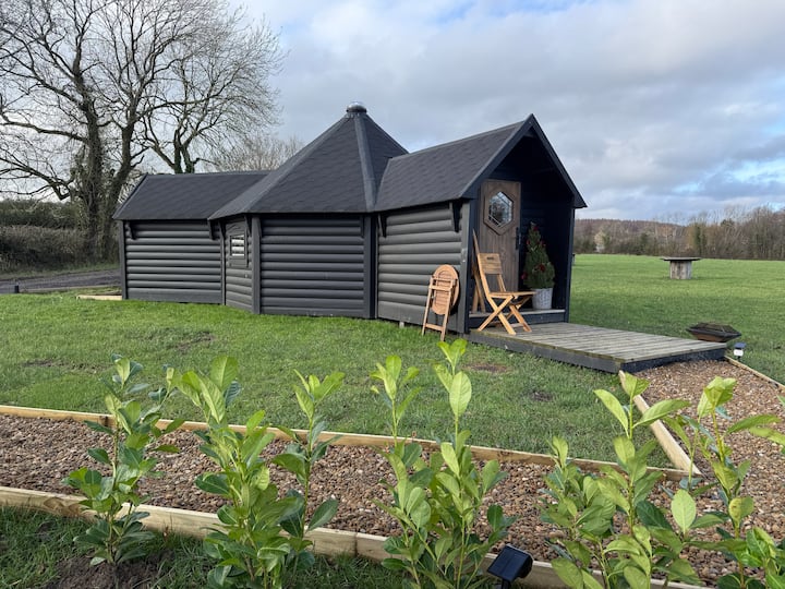 The Cosy Cabin @Press Brook Park - Chesterfield