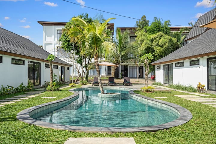 Boutique Villa Ubud | Patio + Pool - Indonesia